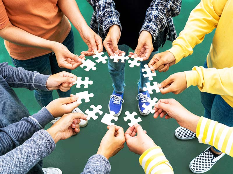 Community Marketing: What It Is and Why Your Brand Needs It ...